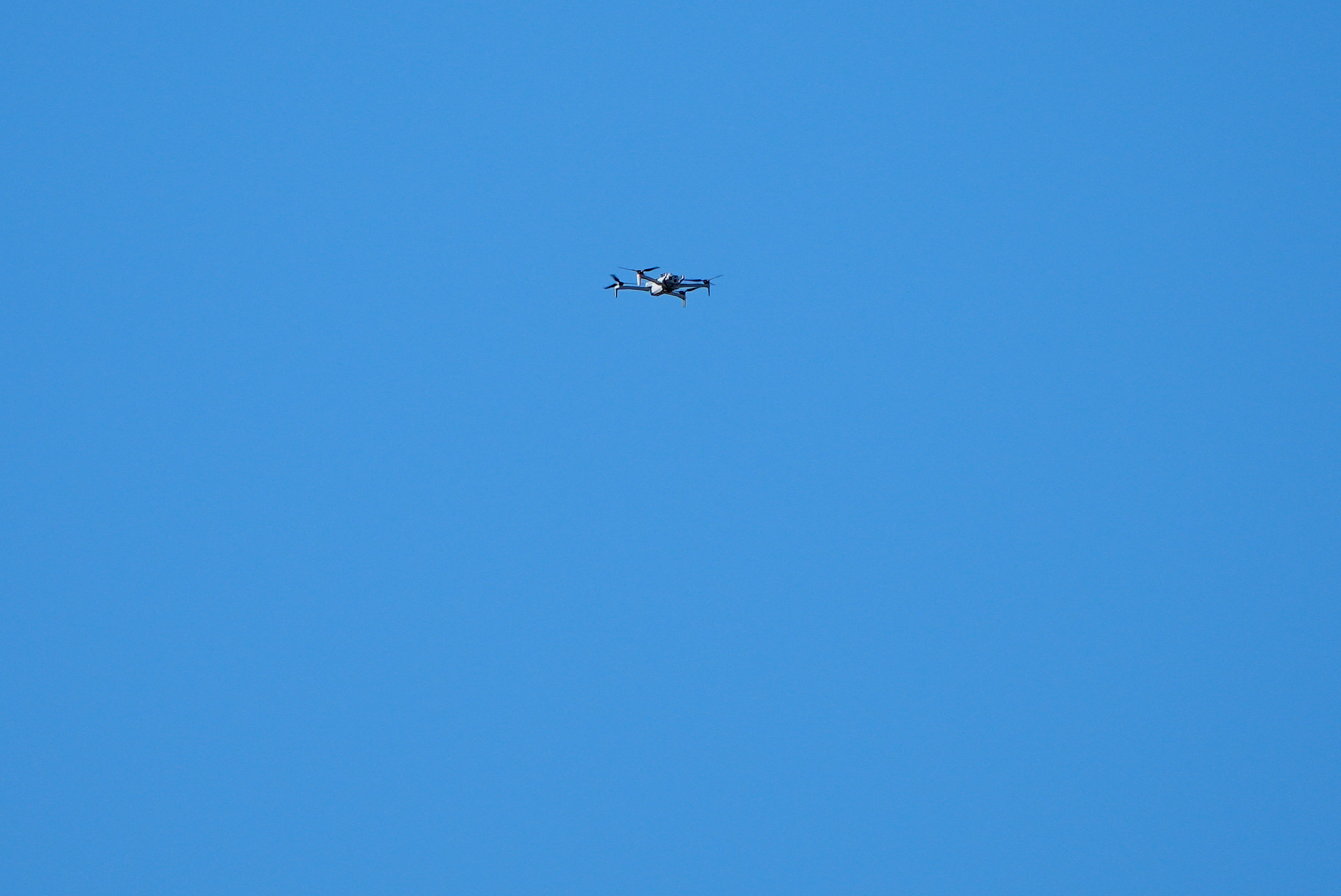 Umdenken gefordert: Stellvertretender Rüstungschef plädiert für Drohnenproduktion in der Schweiz ...